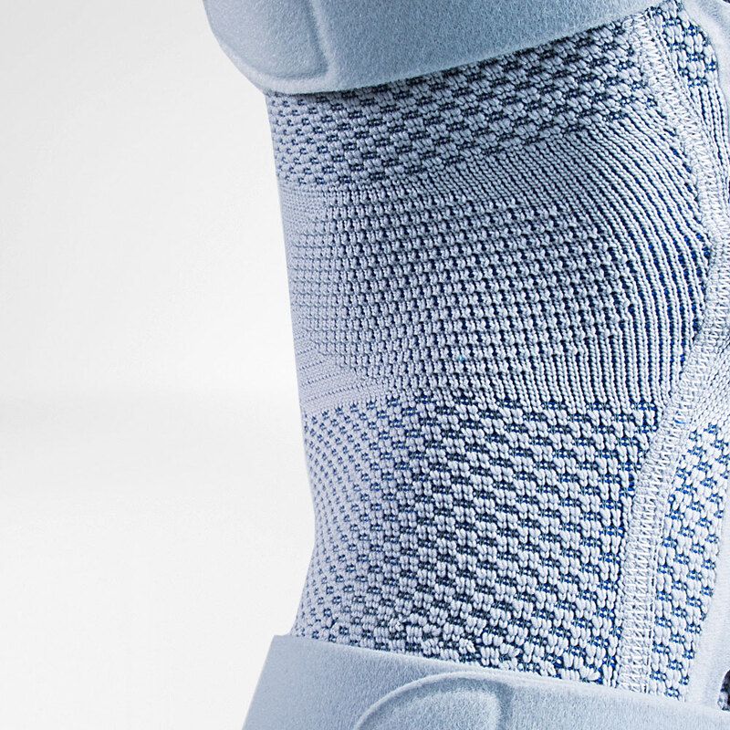 Hinged Knee Brace | GenuTrain S | Bauerfeind