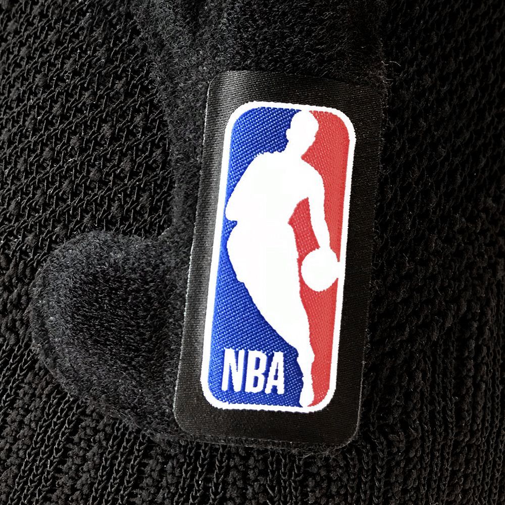 Basketball Knee Brace | Sports Knee Support NBA | Bauerfeind